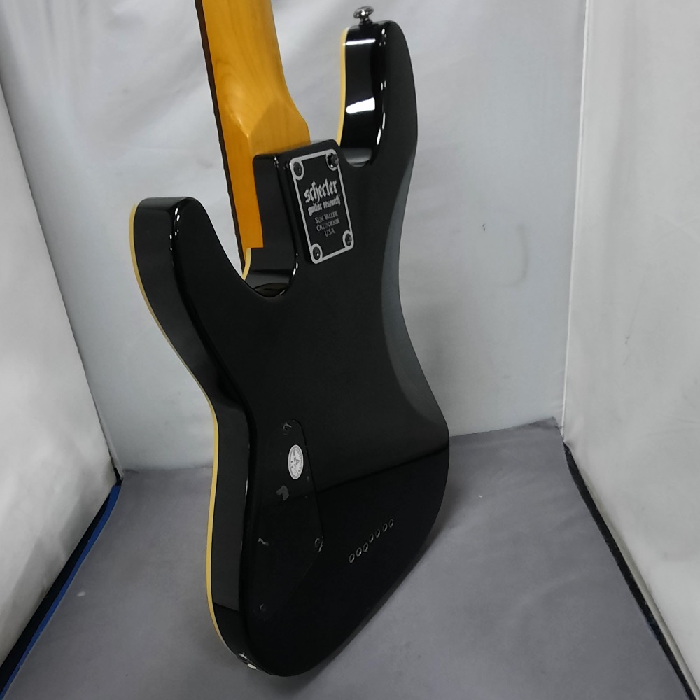 Pre-owned Schecter Diamond Series Omen-7, 7 String Electric Guitar ...